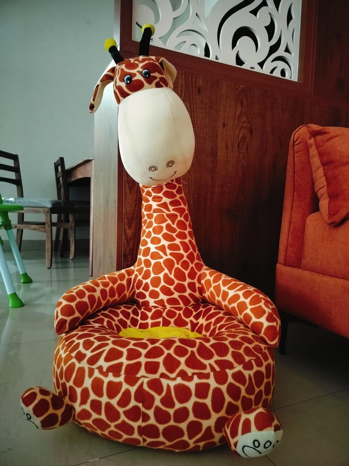 The Modern Trend 100'cm Giraffe Siting Chair Pillow Head Rest for Girls ...