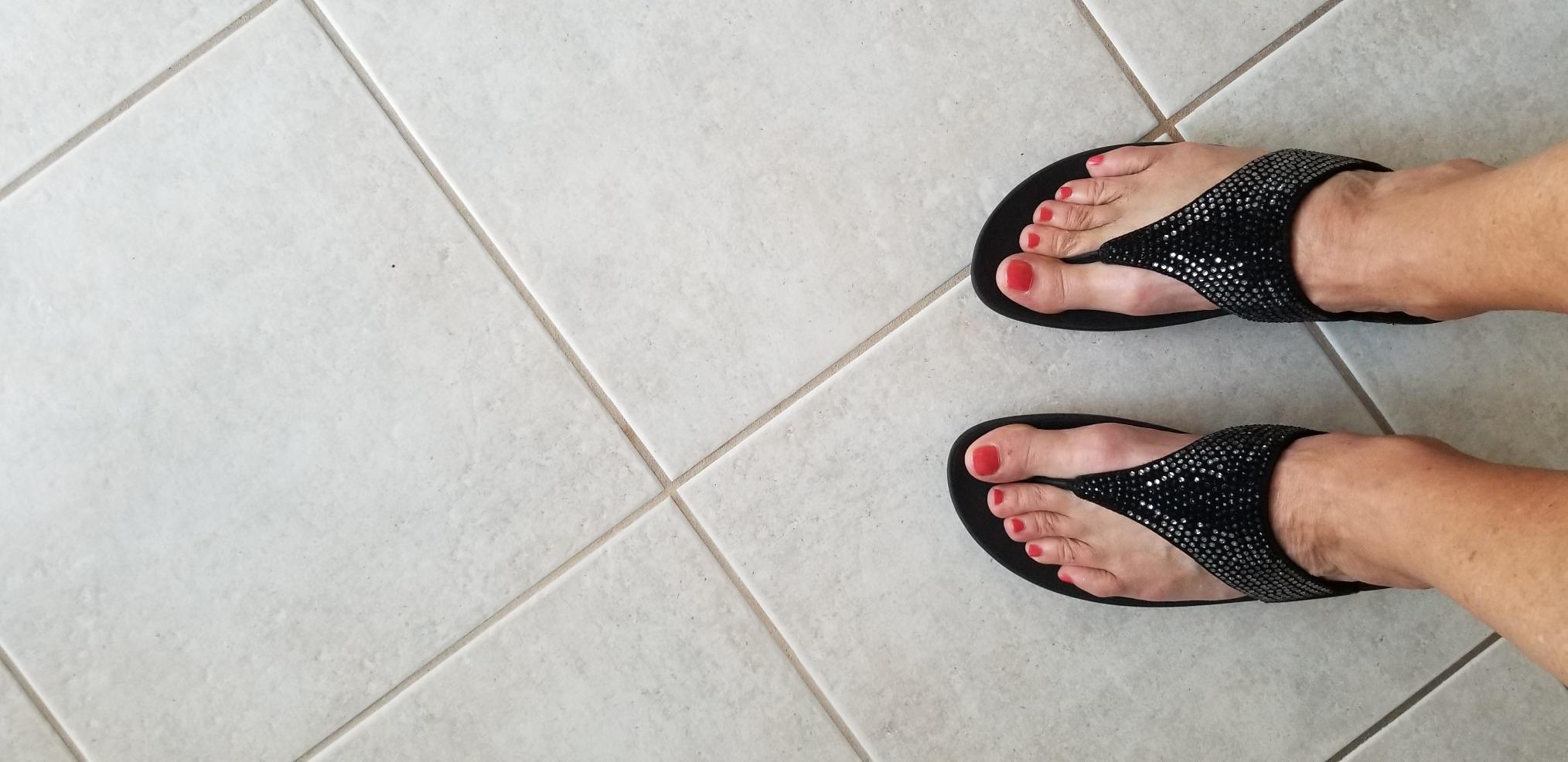 Amazon.com | FitFlop Flare, Pink | Flip-Flops