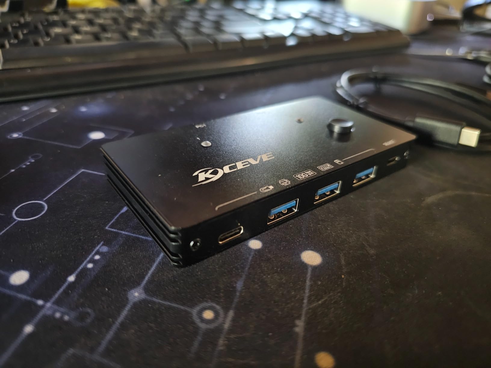 KCEVE USB 3.0 Switch Selector, 2 In 1 Out USB Switcher For 2 Computers ...