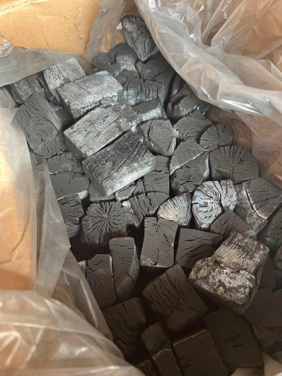 Amazon.co.jp: 【Sサイズ・1kg/2kg/5kg/10kg/20kg(10kg×2箱)】 炭 白炭 長時間燃焼 業務用 七輪 BBQ使用可 安定した火力 (5kg) : スポーツ ...