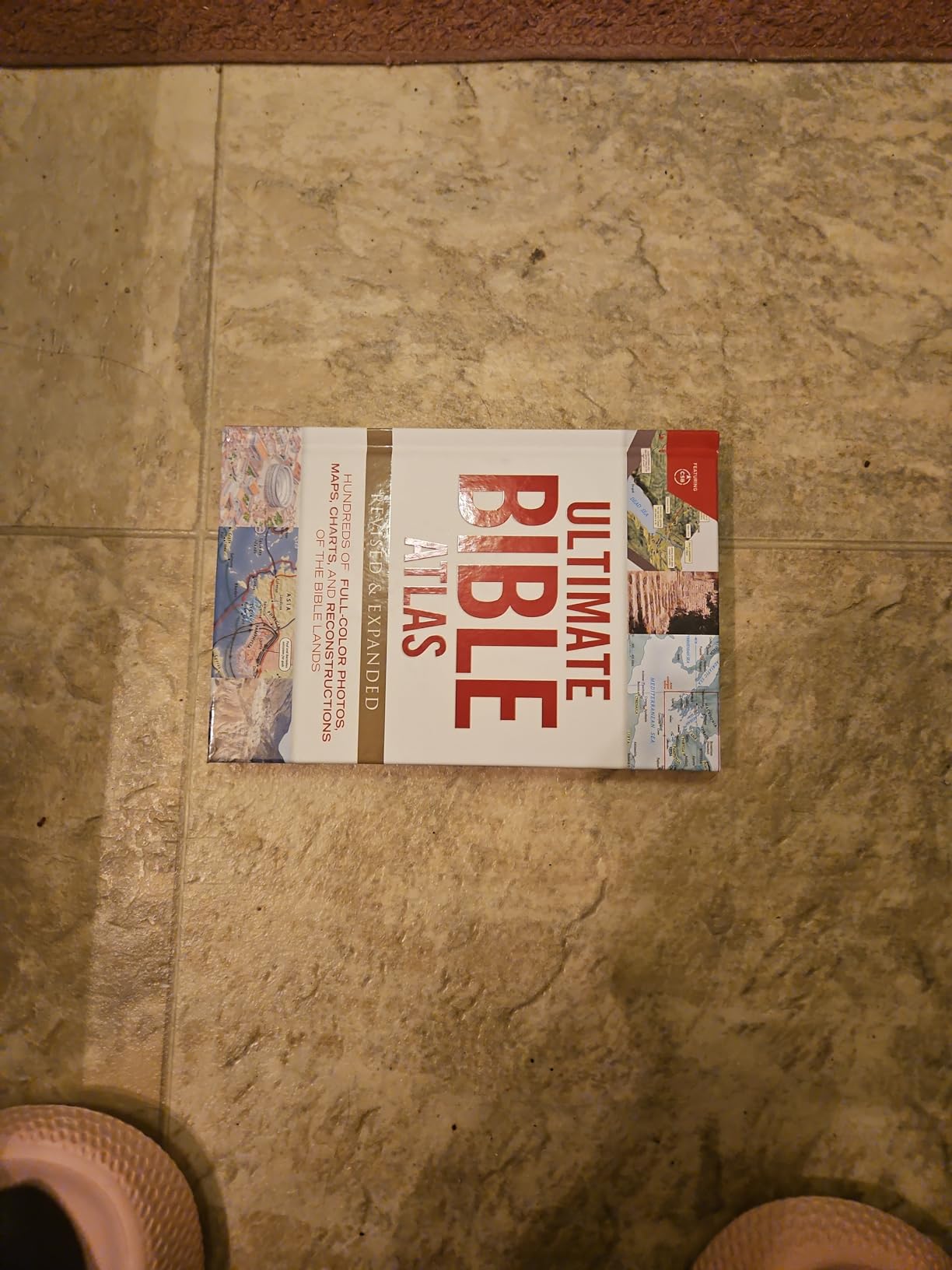 Ultimate Bible Atlas: Hundreds of Full-Color Photos, Maps, Charts, and ...