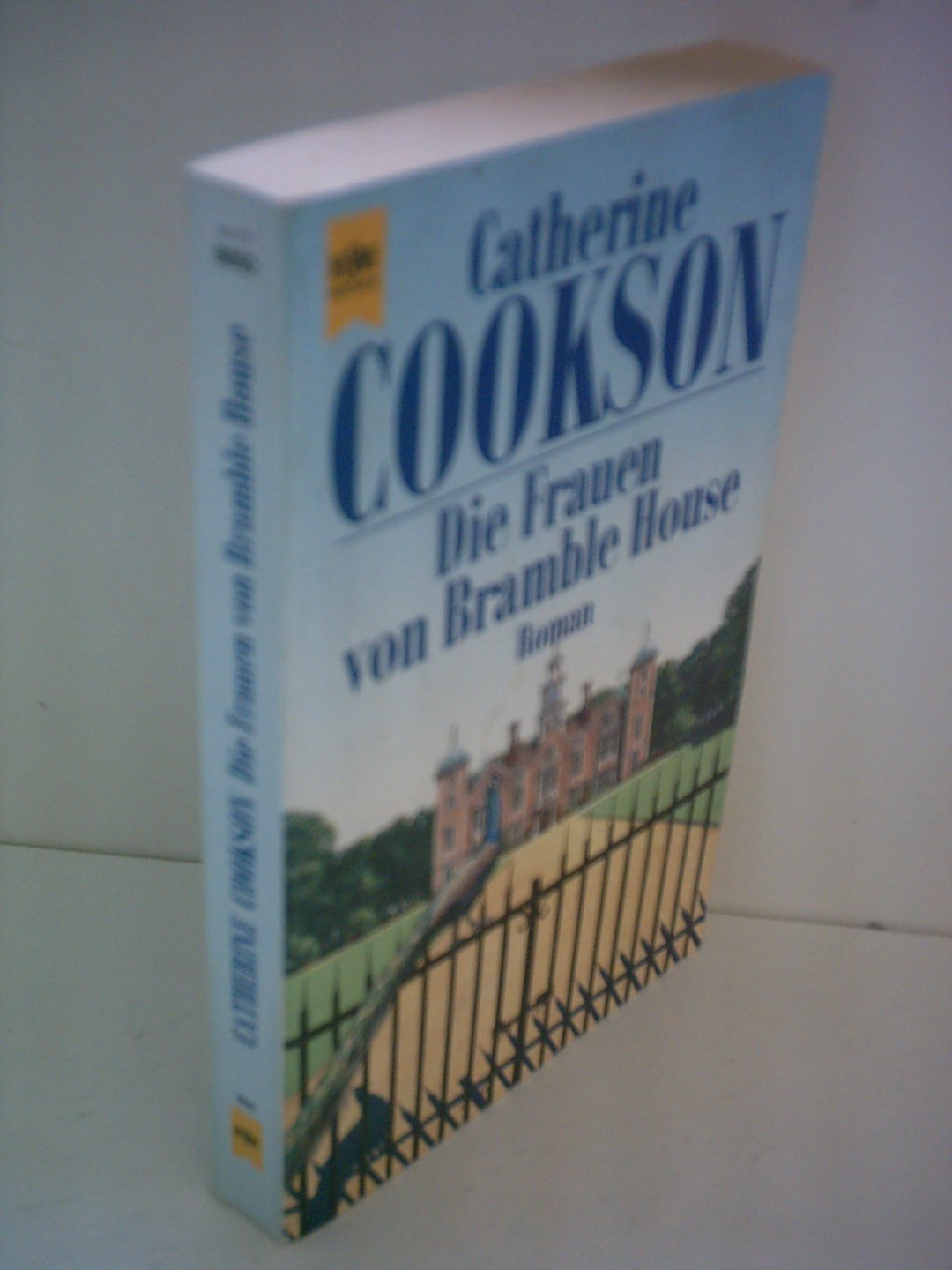 Amazon.com: Die Frauen von Bramble House,: 9783453153844: Catherine ...