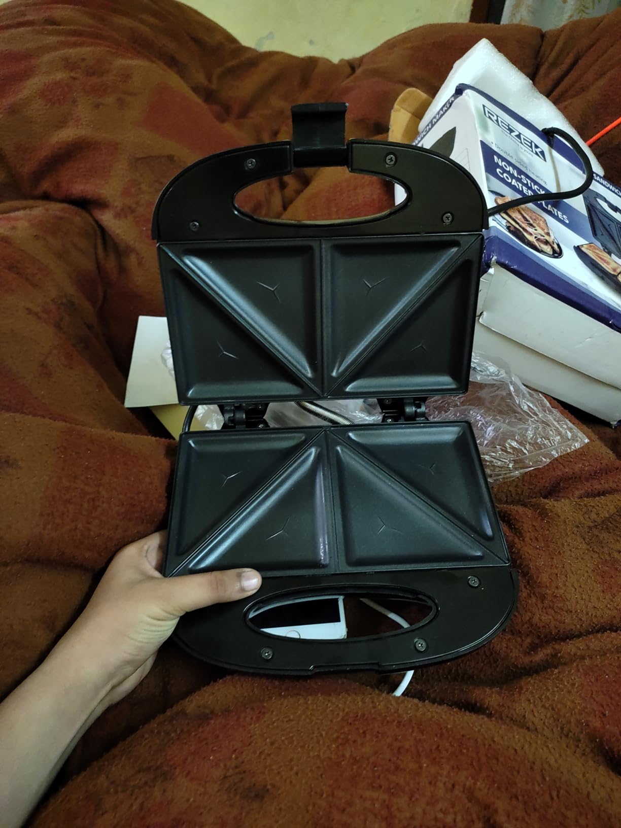 Buy Sandwich Maker Machine 4 Slice Triangle Heat Resistant Bakelite ...