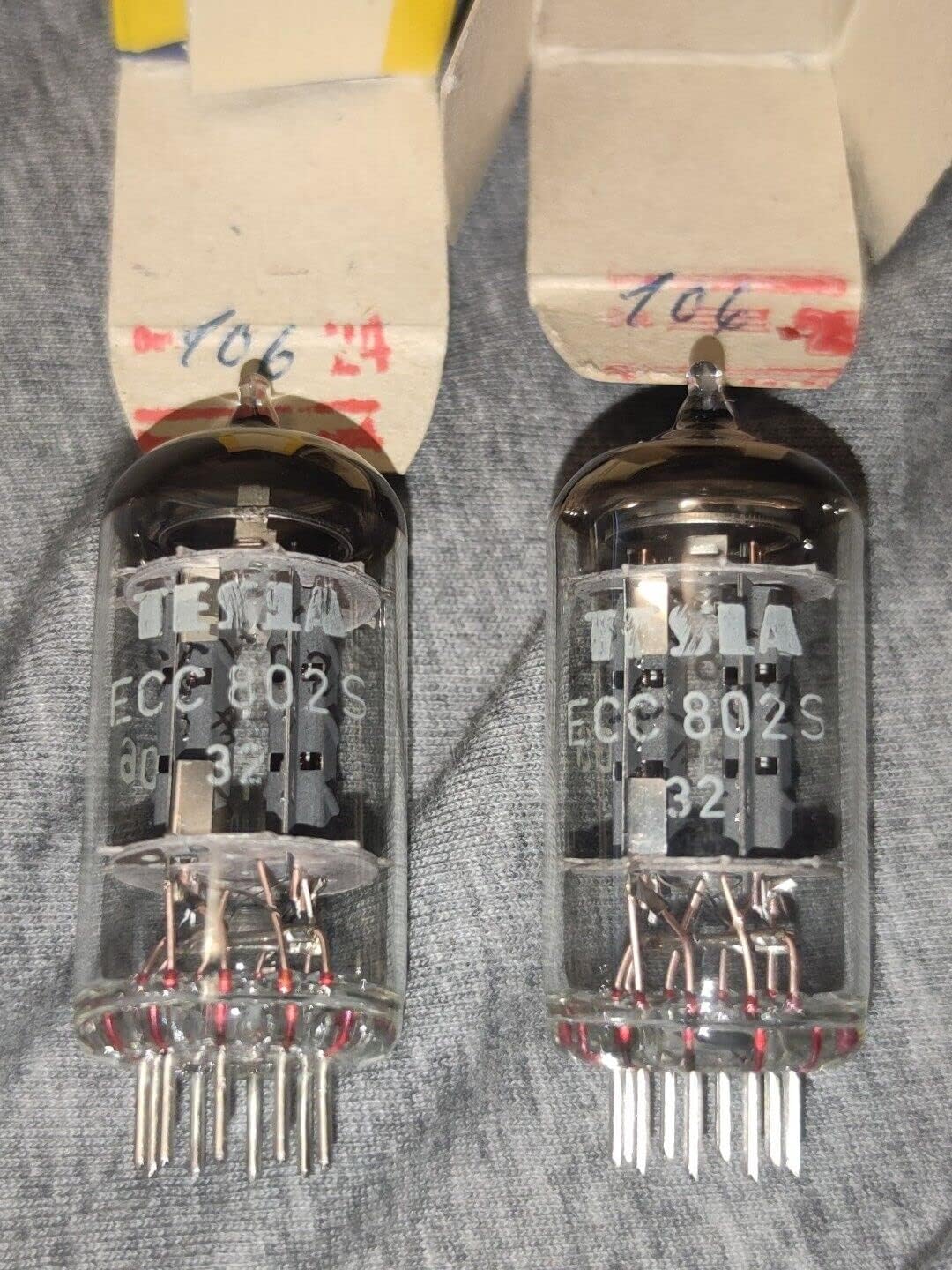 Amazon.com: Tesla ECC802S 12au7 ecc82 Matched Pair NOS Nib Vacuum Tubes ...