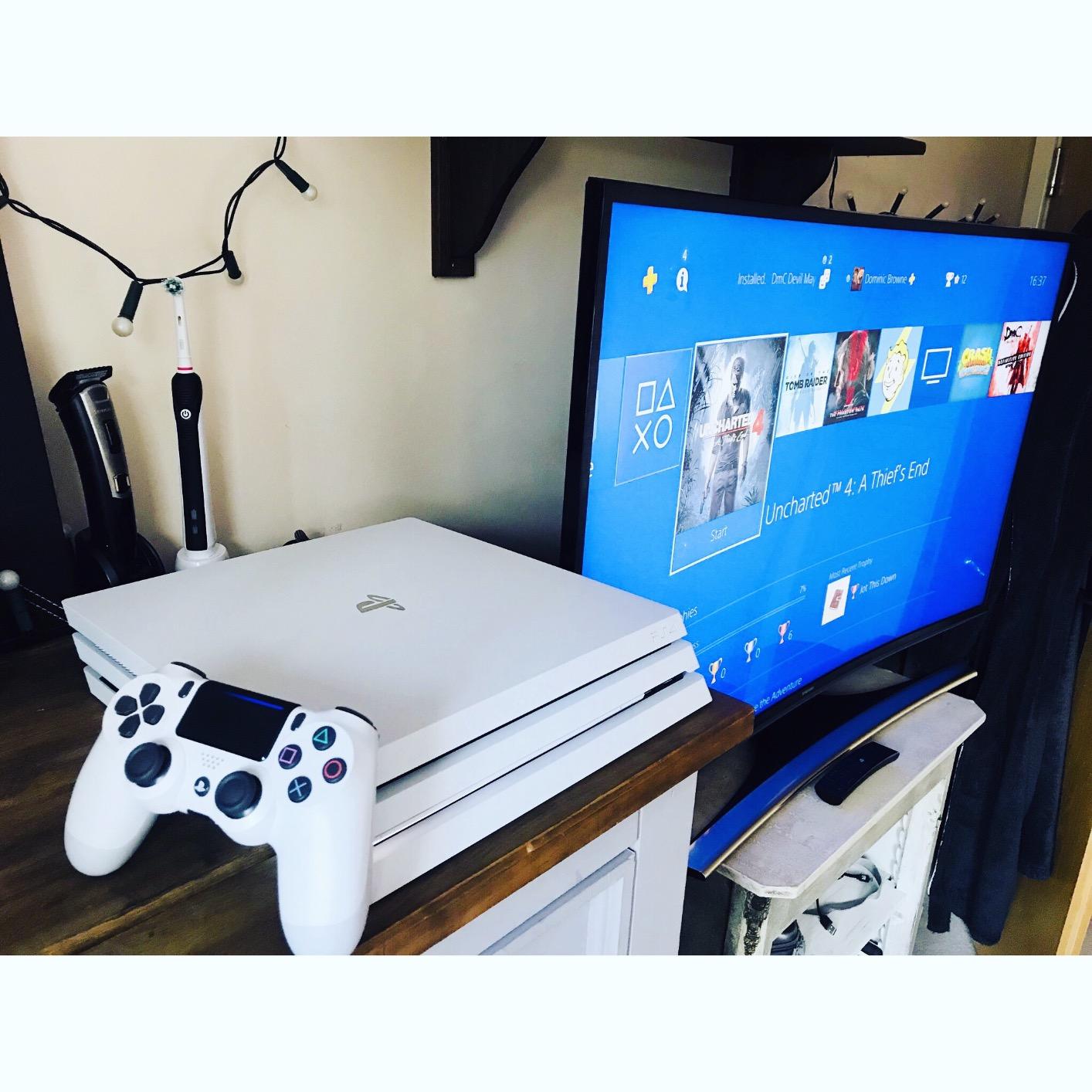 Sony PlayStation 4 Pro Console - White - 1TB : Amazon.co.uk: PC & Video ...
