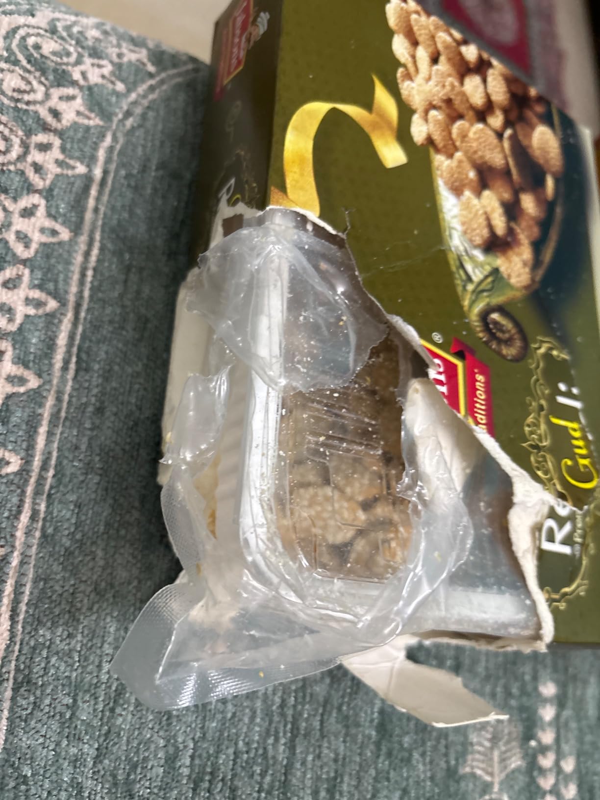 Jabsons Gud Revdi Gajak 400 Gm| Sweet And Crunchy Gud Ki Rewari|Gud ...