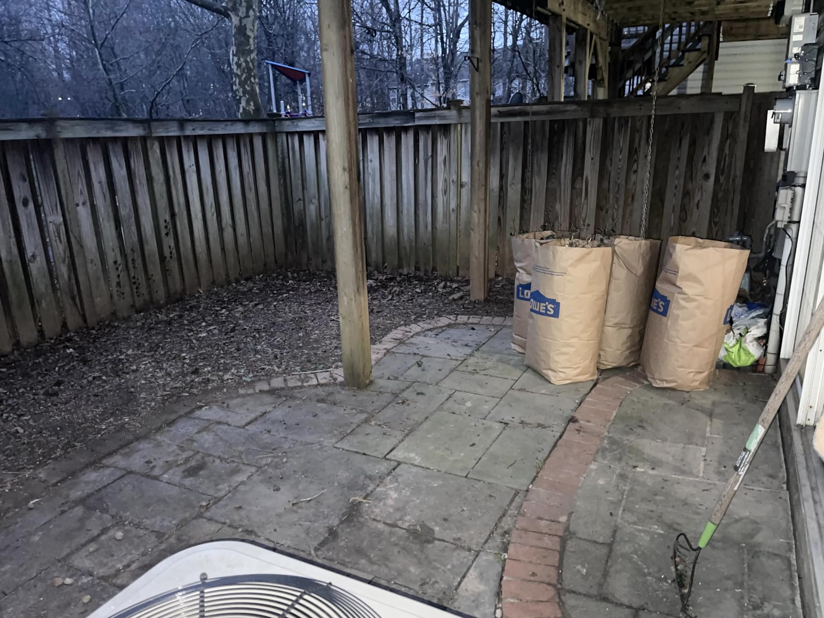 Amazon.com: Lowe's 30 Gallon Heavy Duty Brown Paper Lawn and Refuse ...