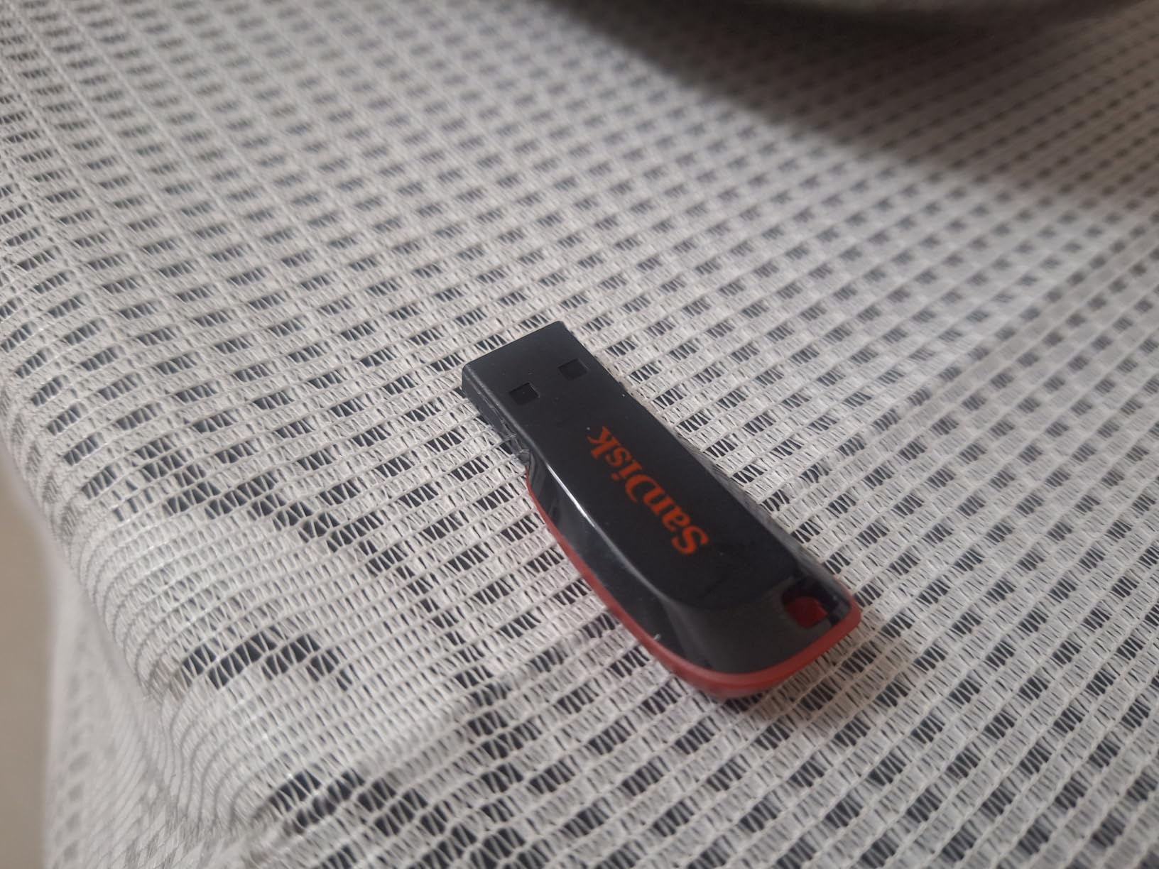 SanDisk Cruzer Blade 16GB, USB 2.0, Flash drive, Pendrive, Red, 5Y ...