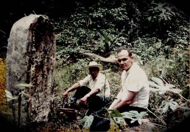 Amazon.com: Roland G. Tharp: books, biography, latest update