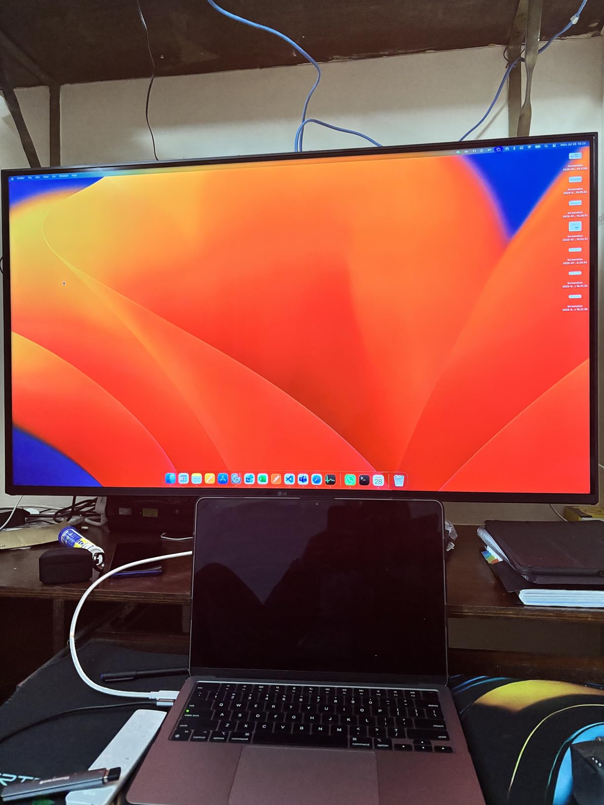 LG 43" Ultrafine™ Smart Monitor UHD 4K IPS (3840 * 2160), HDR 10 ...