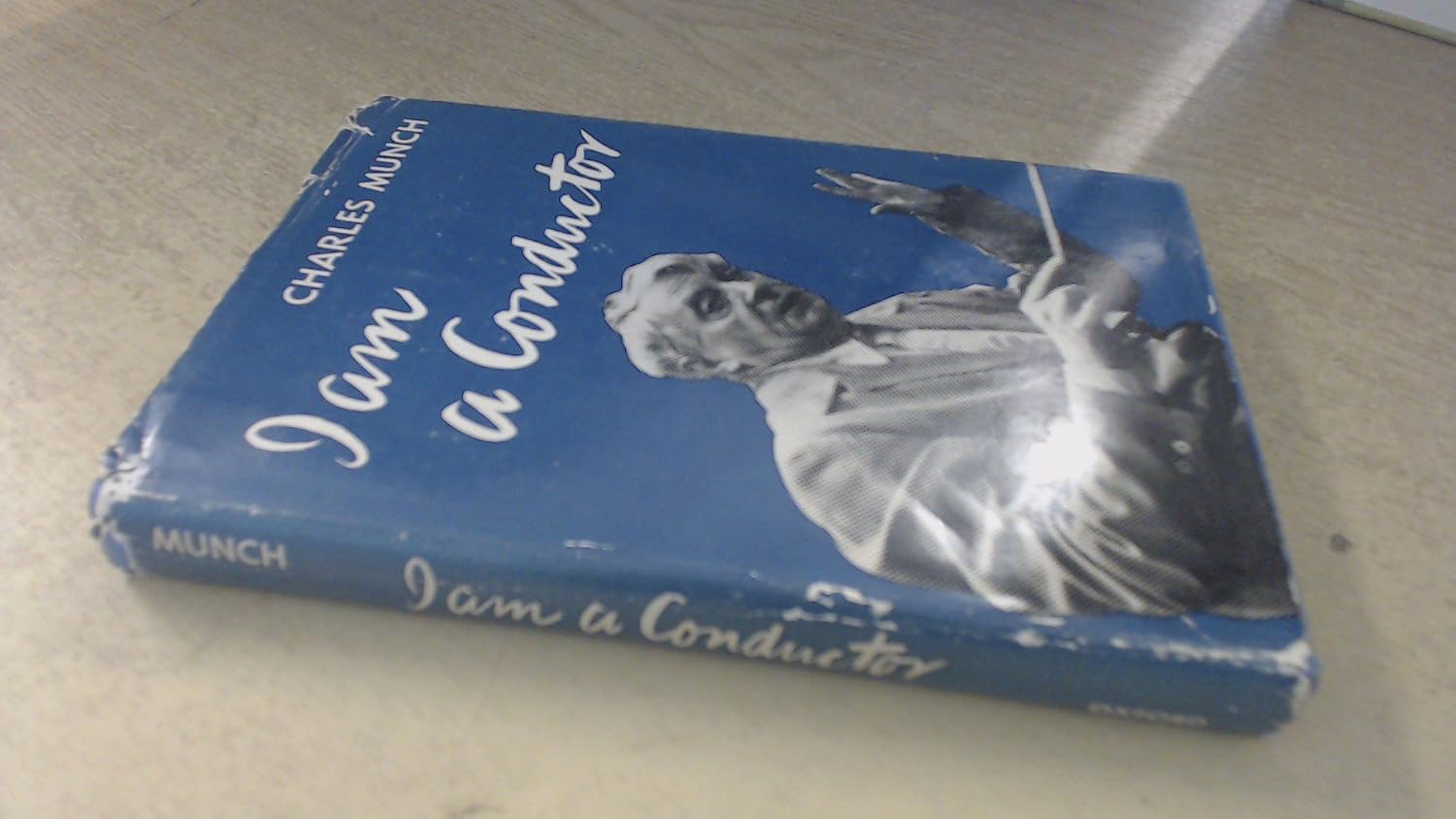I Am a Conductor: Munch, Charles: Amazon.com: Books