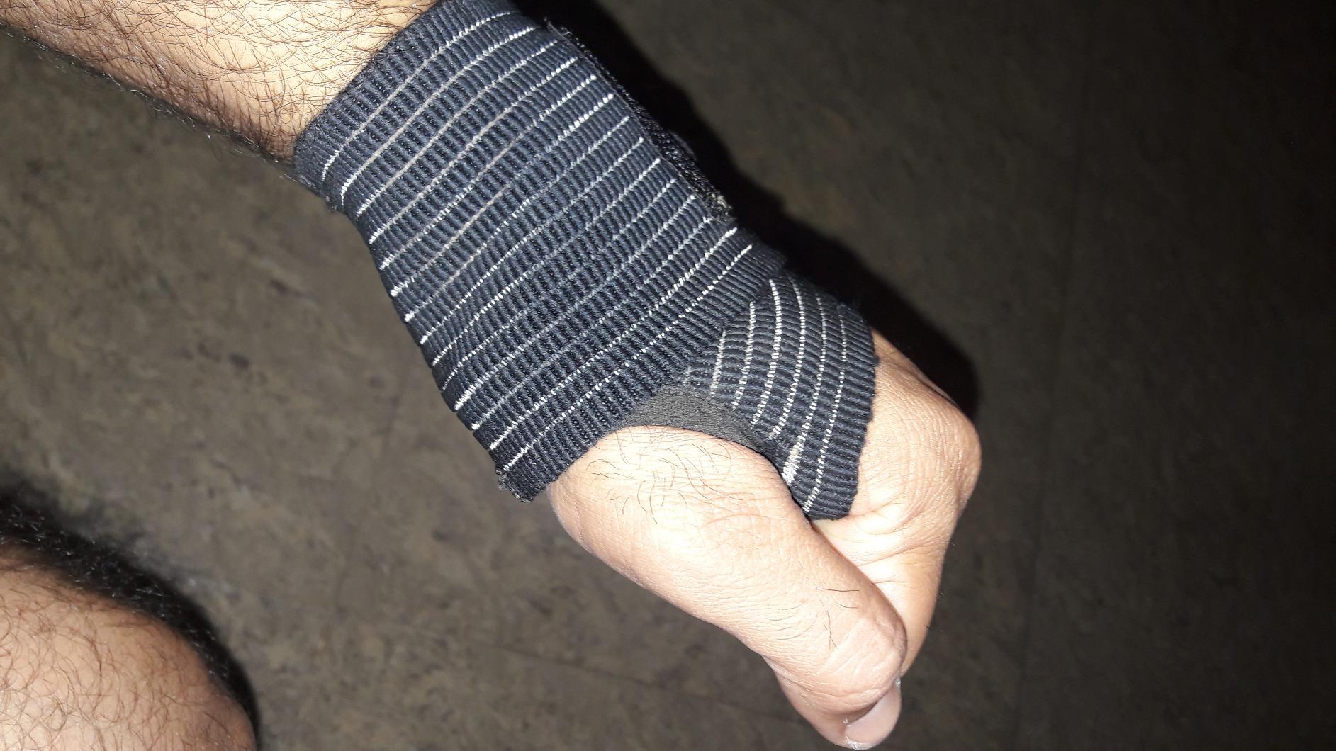 Buy Remedo Wrist Binder with Thumb Support For men and women Online at ...