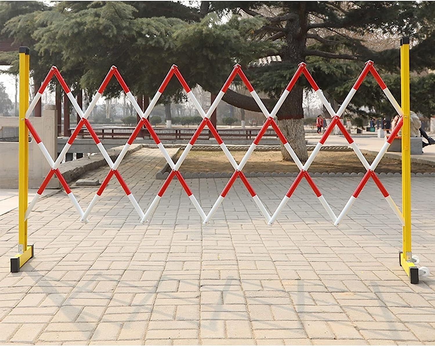 Outdoor Retractable Fence 118" X 71" Retractable Side Awning, Aluminum