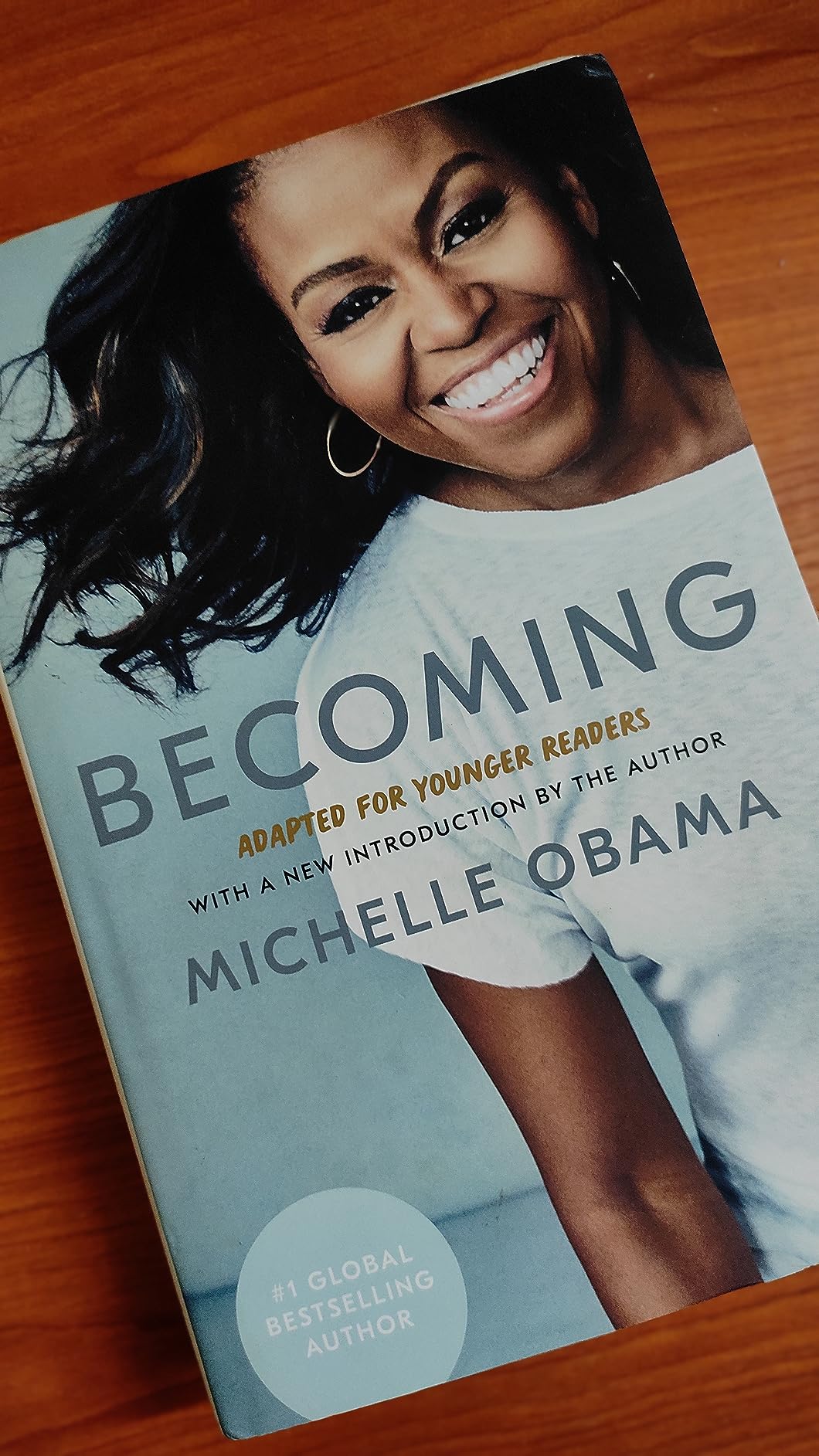 Becoming: Adapted for Younger Readers [Hardcover] Obama, Michelle ...