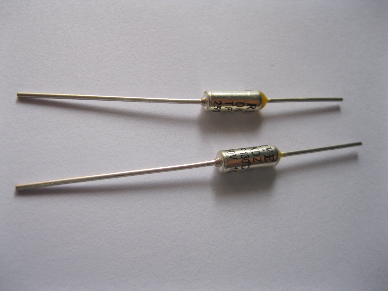 10 Pcs Microtemp Thermal Fuse 130℃ TF Cut-off 10A 250V Skywalking ...