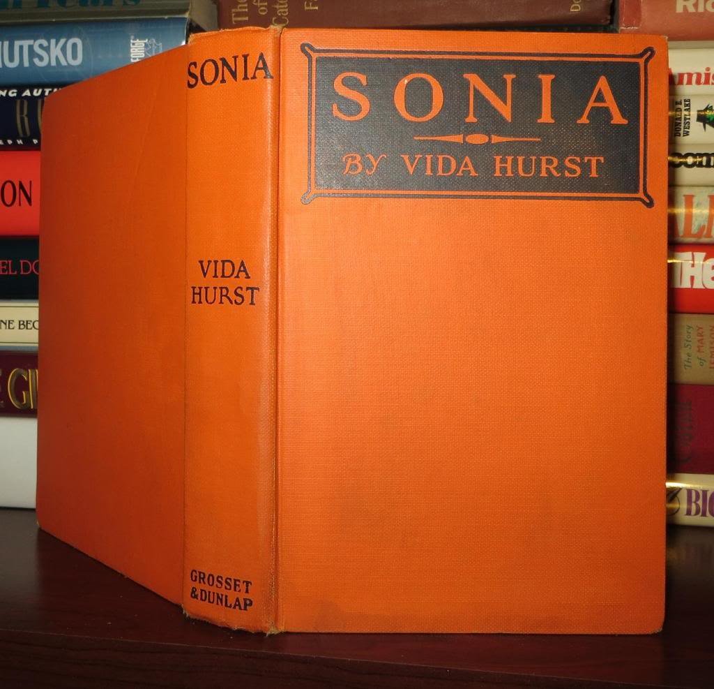 Sonia: Hurst, Vida: Amazon.com: Books