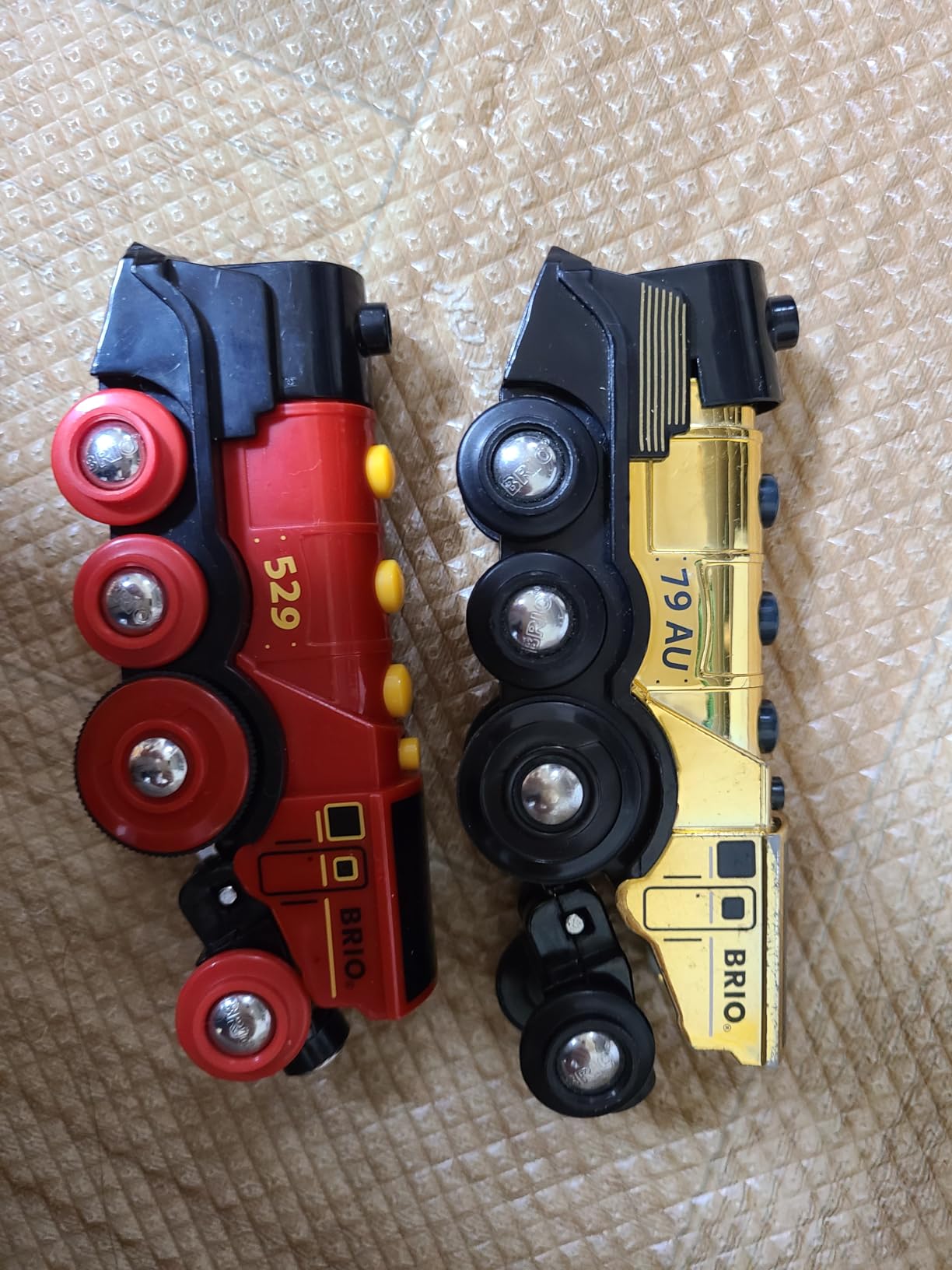 Amazon.co.jp: BRIO (ブリオ) バッテリーパワートラベルエンジン 36047 木製レール 電動車両 機関車 3歳～ : ビューティー