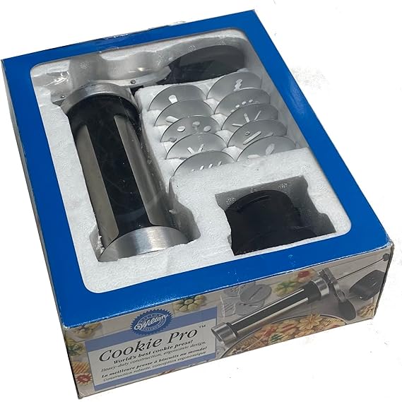 Amazon.com: Wilton Cookie Pro Cookie Press with 10 Cookie Discs: Home ...
