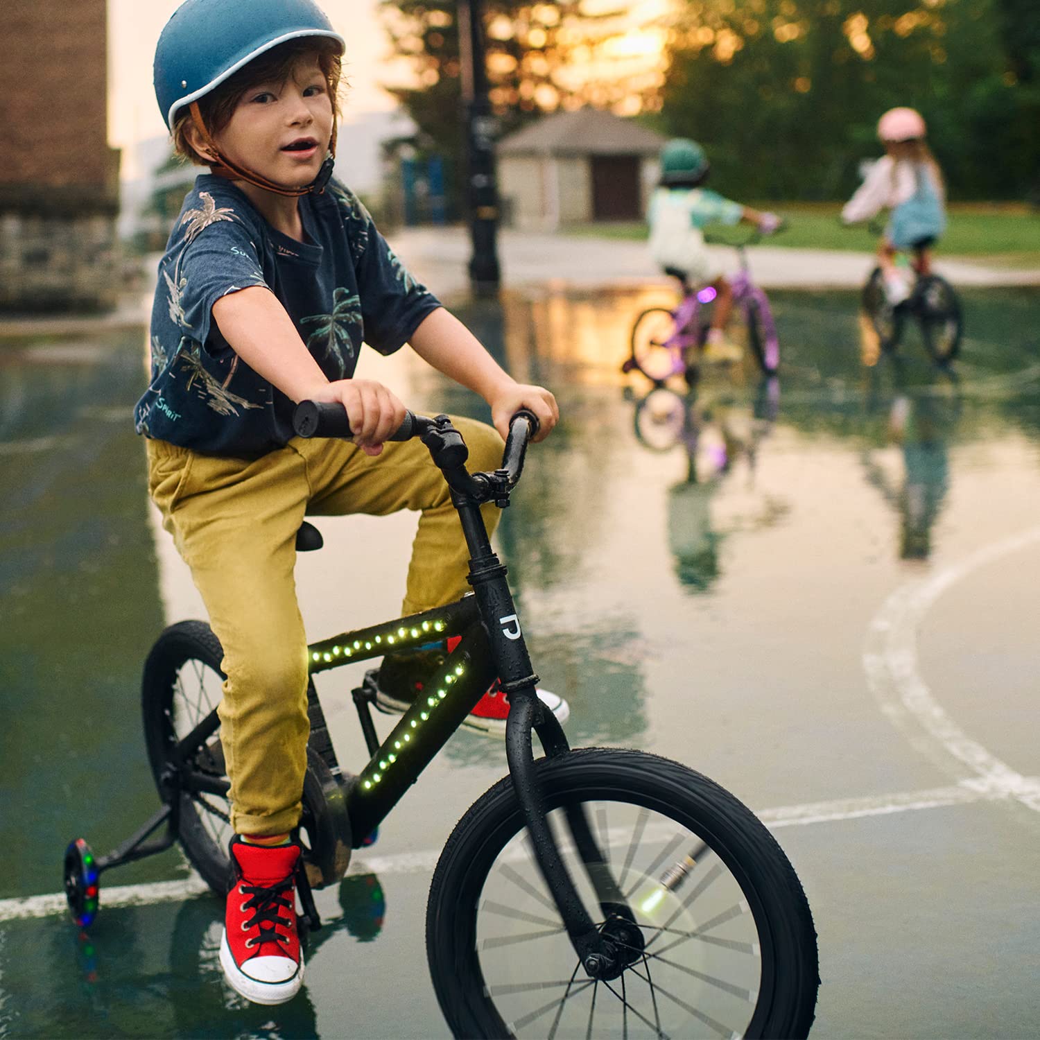 Jetson JLR M Light-Up Bike | Includes Light-Up Frame and Light-Up ...