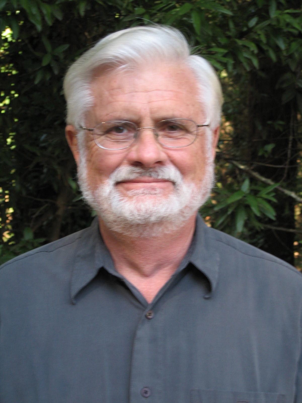 Amazon.com: Wes Beach: books, biography, latest update