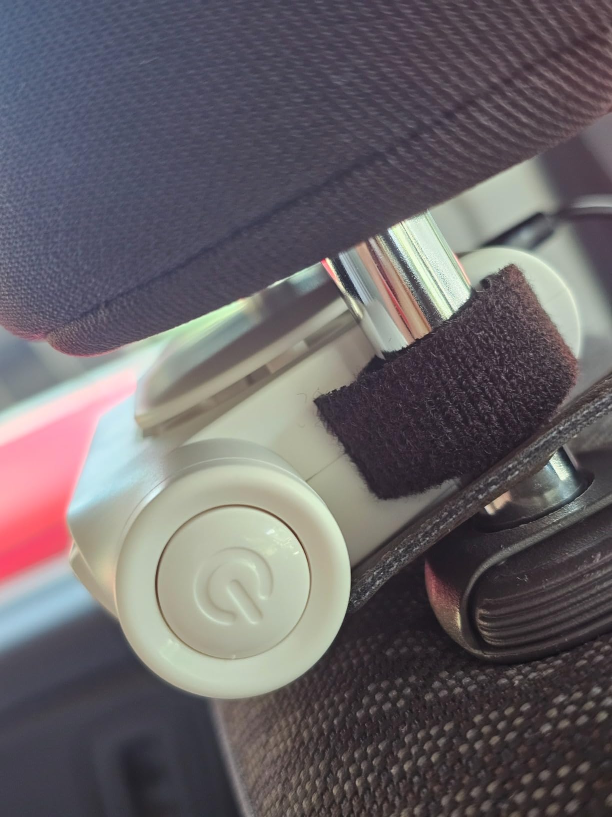 Amazon.co.jp: HapiChil 2way ヘッドレストファン 車 扇風機 車用扇風機 座席ファン カークーラー USB給電 3段階調整 (エクルベージュ) : 車＆バイク