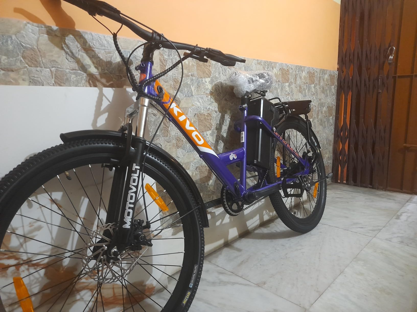 Motovolt Adult Kivo Easy Front Electric Bicycle With Extended Back ...