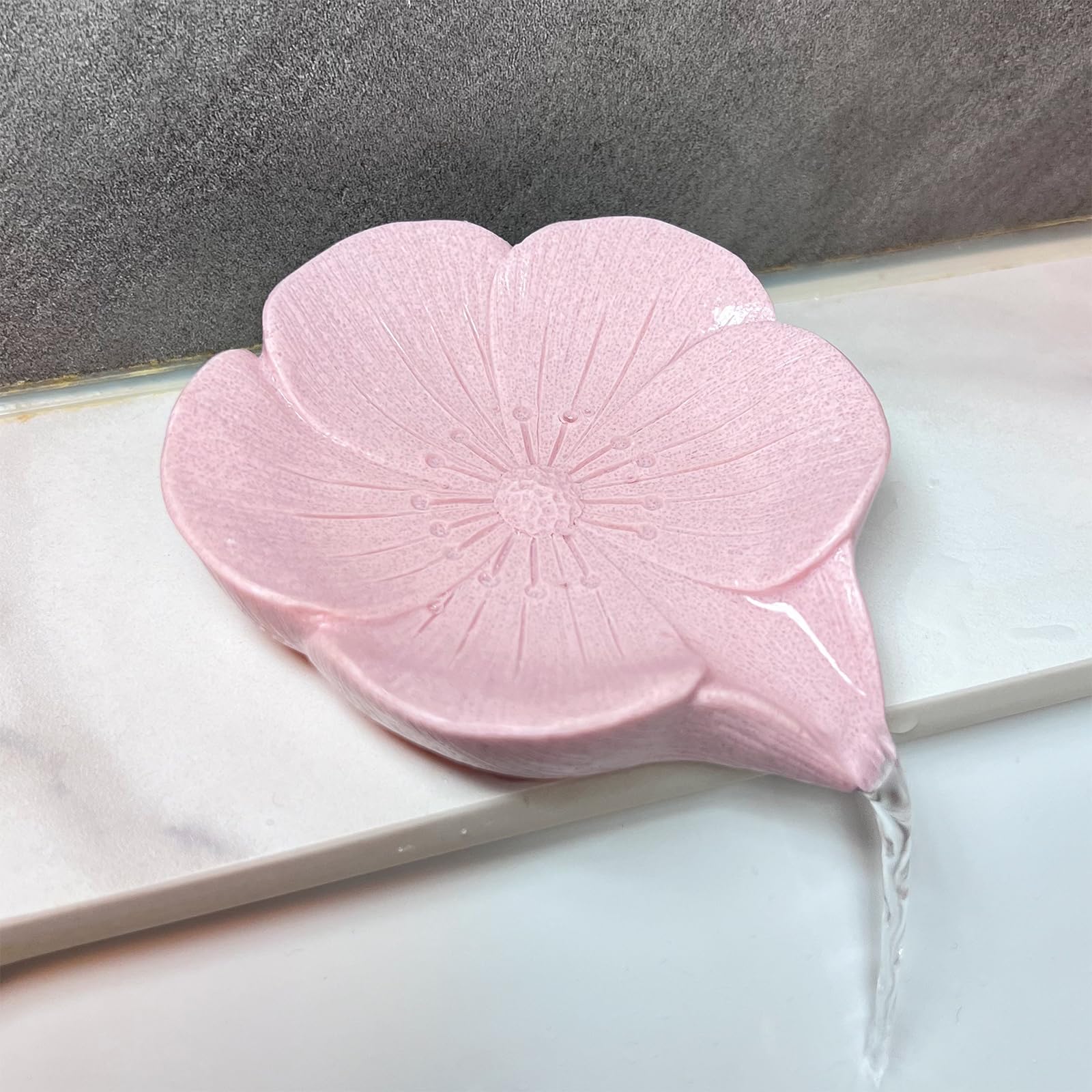 Amazon.com: HINUGO Soap Dish Soap Holder Self-Draining Soap Dish, Resin ...