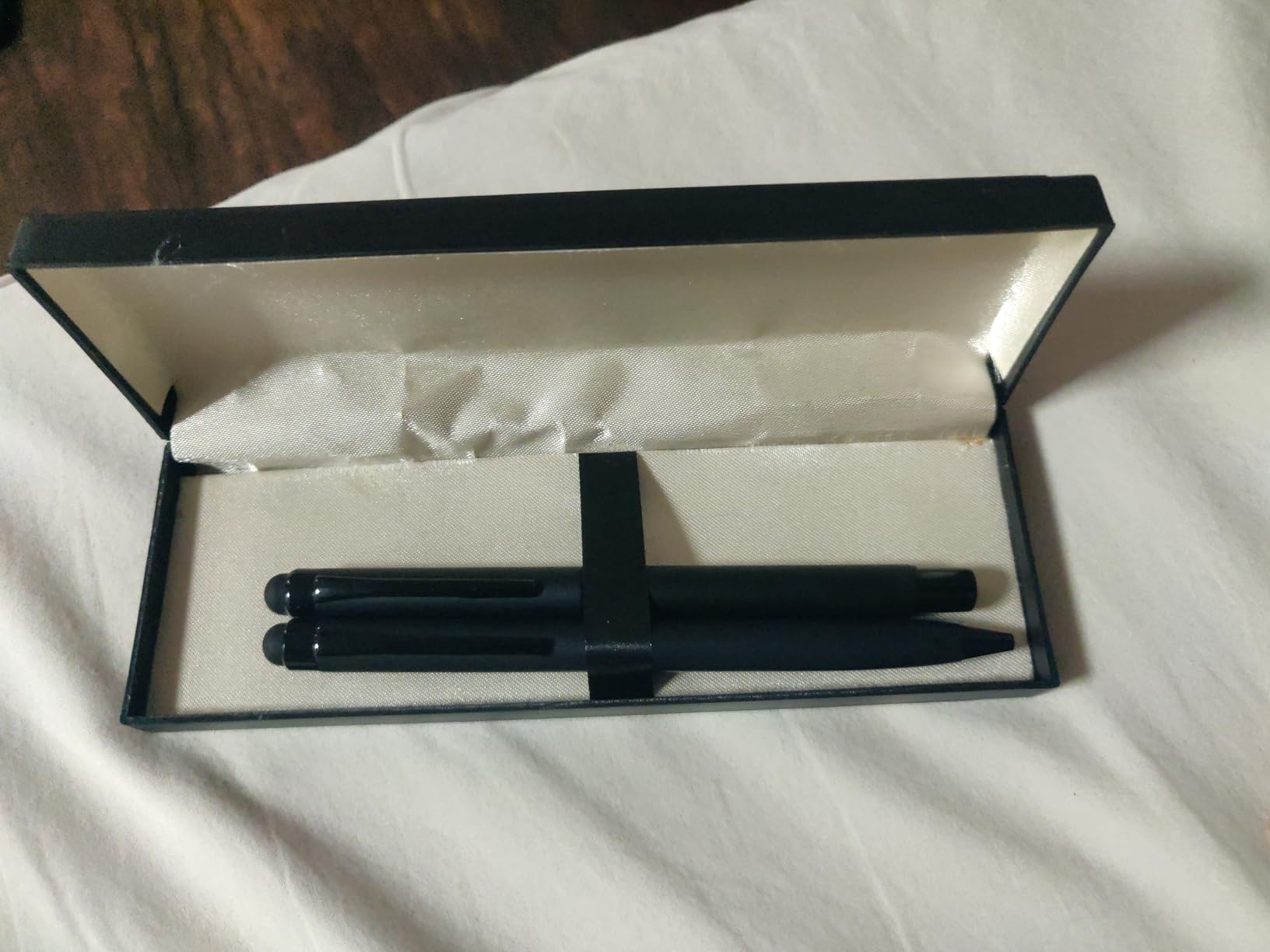 Amazon Basics Multi-tool Pen Set, Elegant Stylus, Roller, and Ballpoint ...