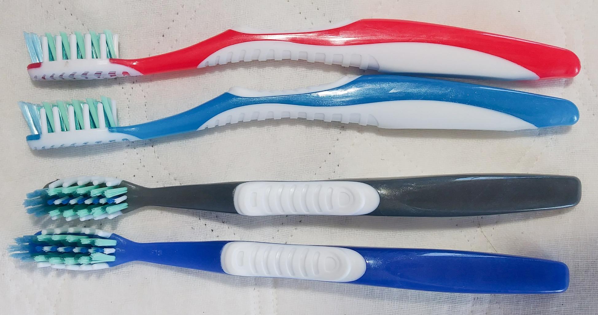 Amazon.com: Amazon Brand - Solimo Multi Pro Toothbrushes, 4 Count ...