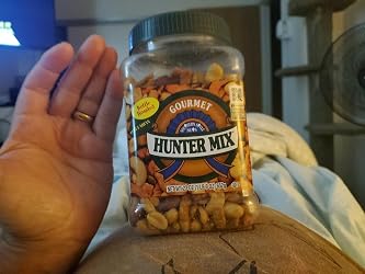 Amazon.com : Southern Style Nuts Cheesy Cheddar Hunter Mix, 20 Ounces ...