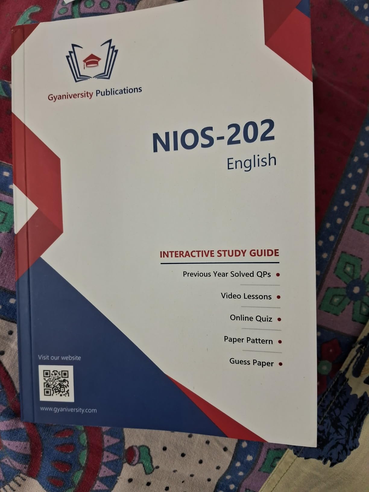 NIOS-202: English (Interactive Study Guide Book with Previous Year ...