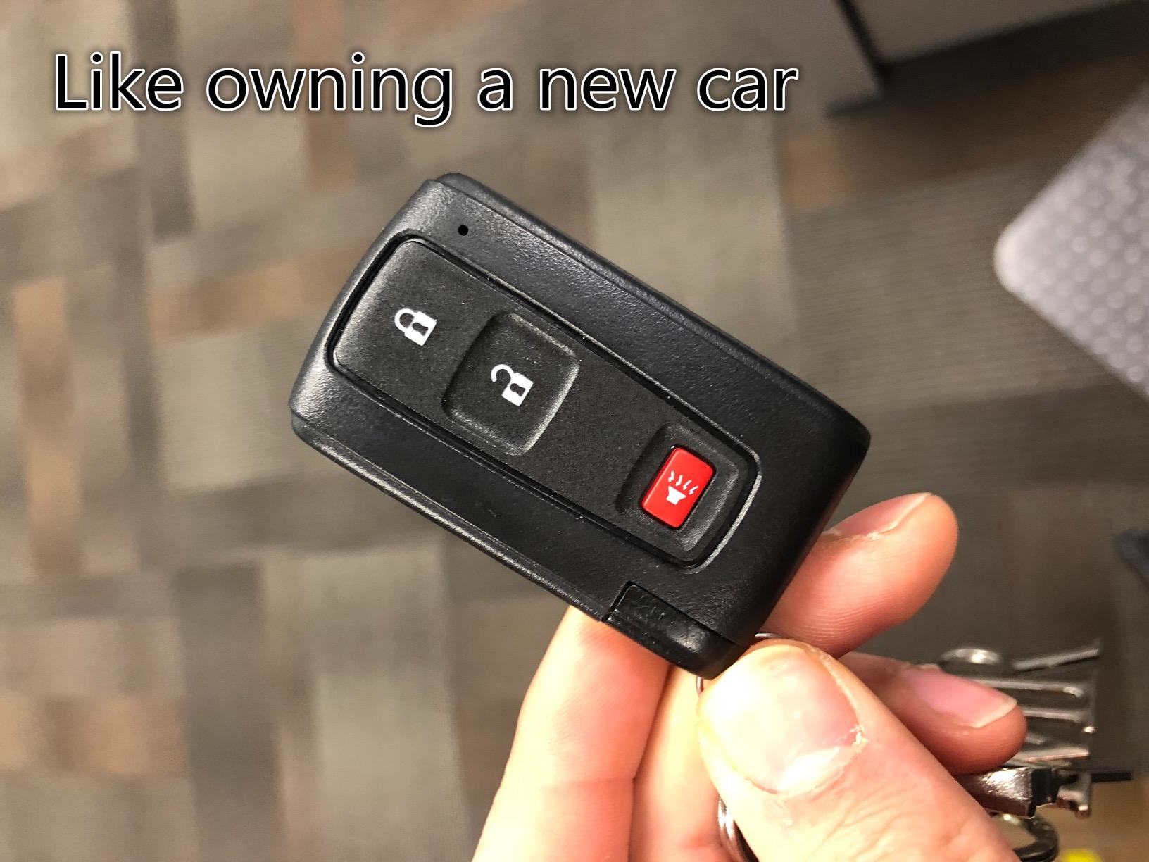 Watch Toyota Prius key fob installation video on Amazon Live