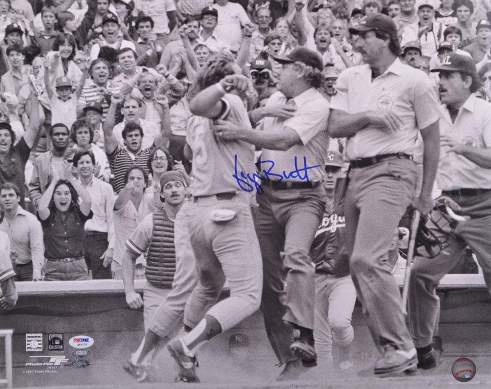 George Brett Autographed Pine Tar Photo - 16x20 - PSA/DNA Certified ...