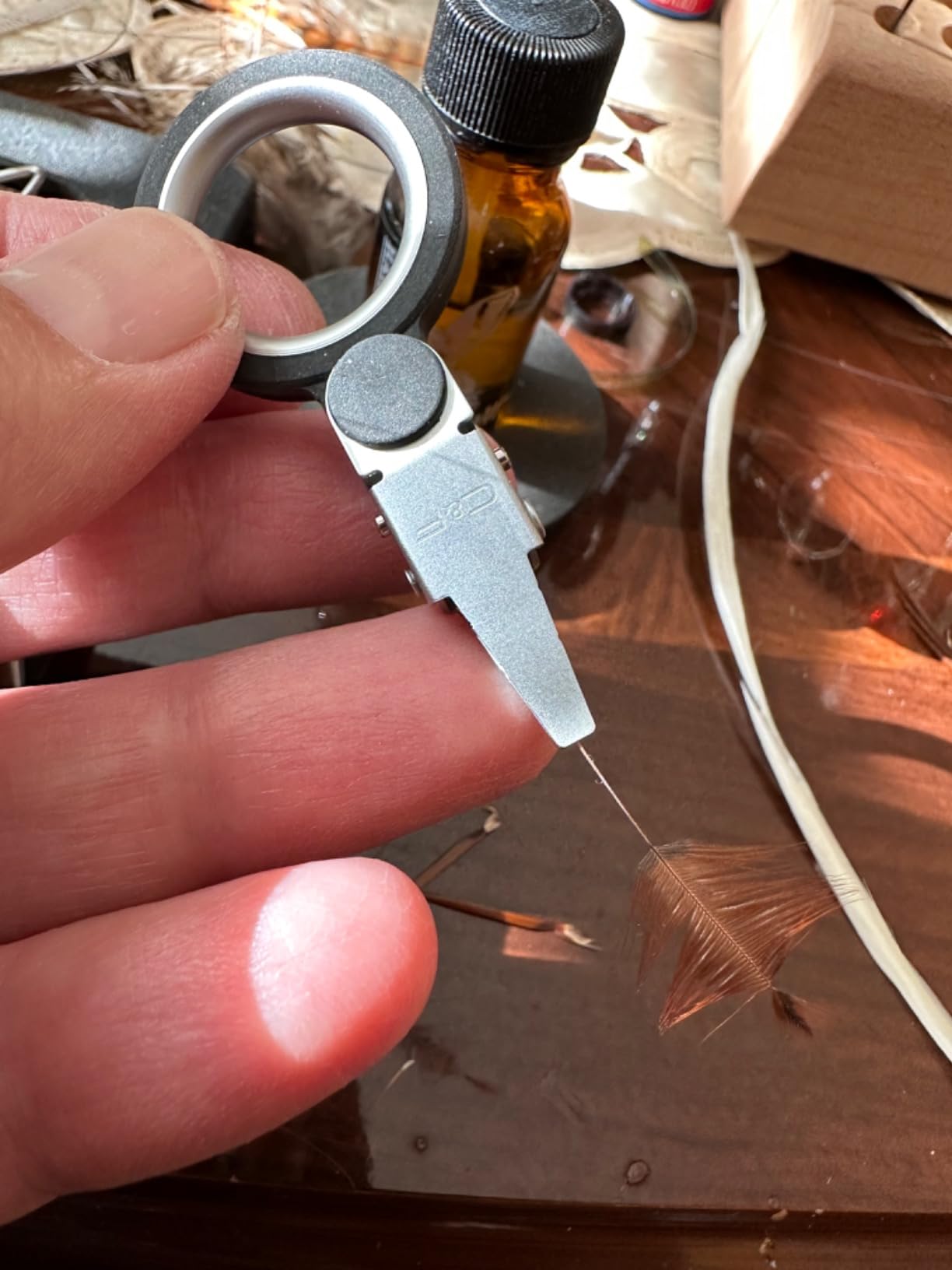 Amazon.com: C&FDESIGN CFT-120 Hackle Pliers : Sports & Outdoors