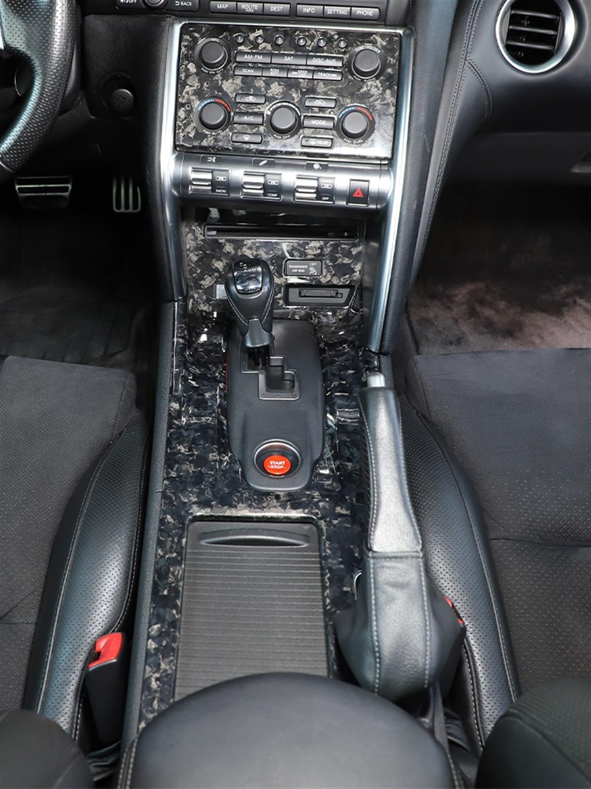 Interior Del Nissan Gtr R35