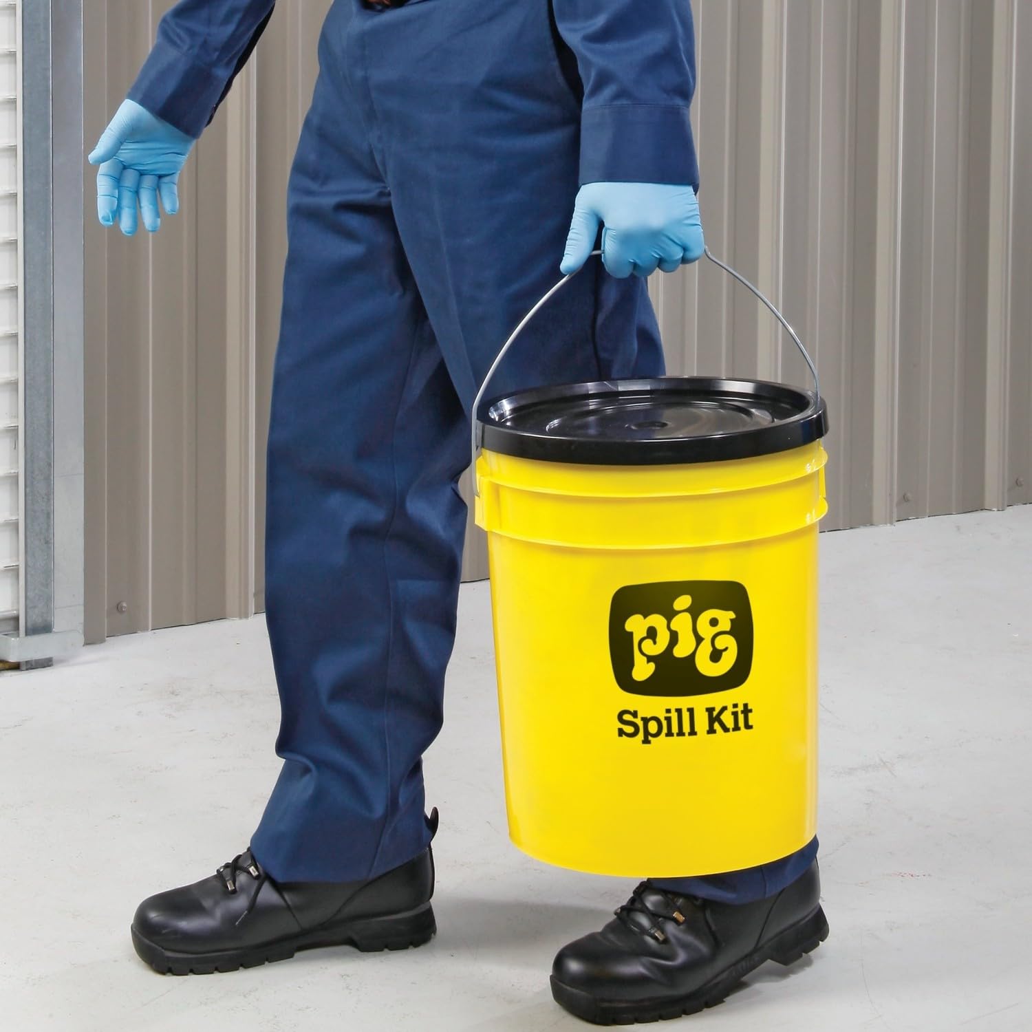 Snapklik.com : Oil-Only Spill Cleanup Kit 5 Gallon Pail High-Visibility ...