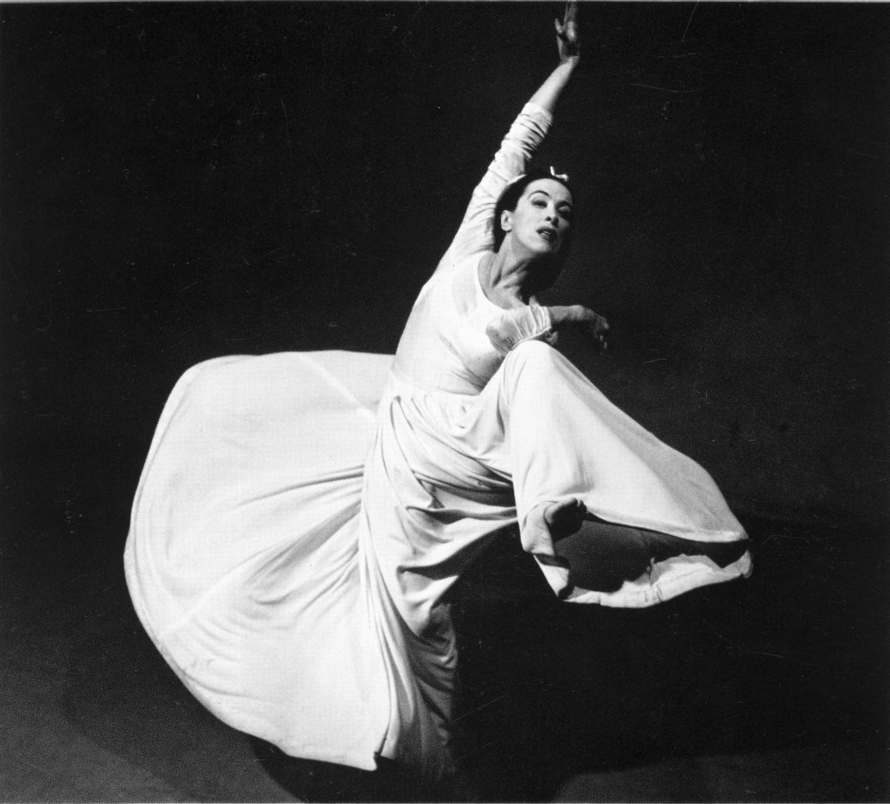 Amazon.com: Martha Graham dancing Photo Print (10 x 8): Posters & Prints