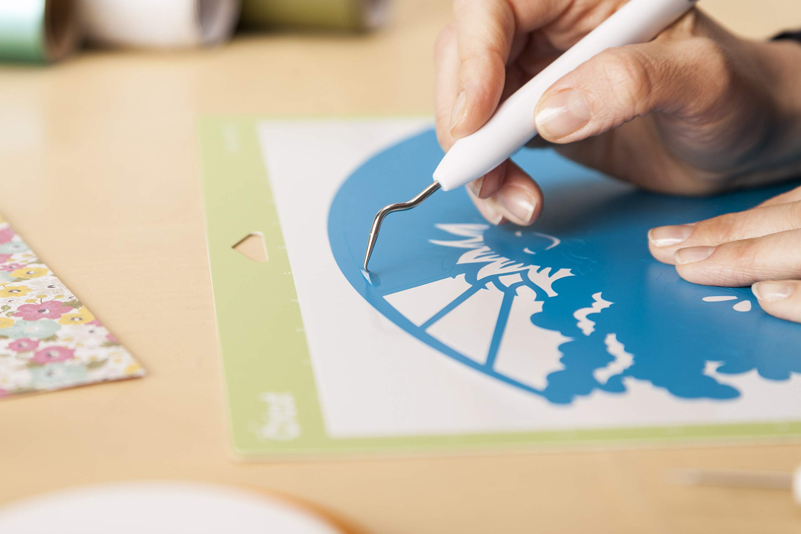 Cricut Essential Tool Set - 7-Piece Precision Tool Kit for Crafting and ...