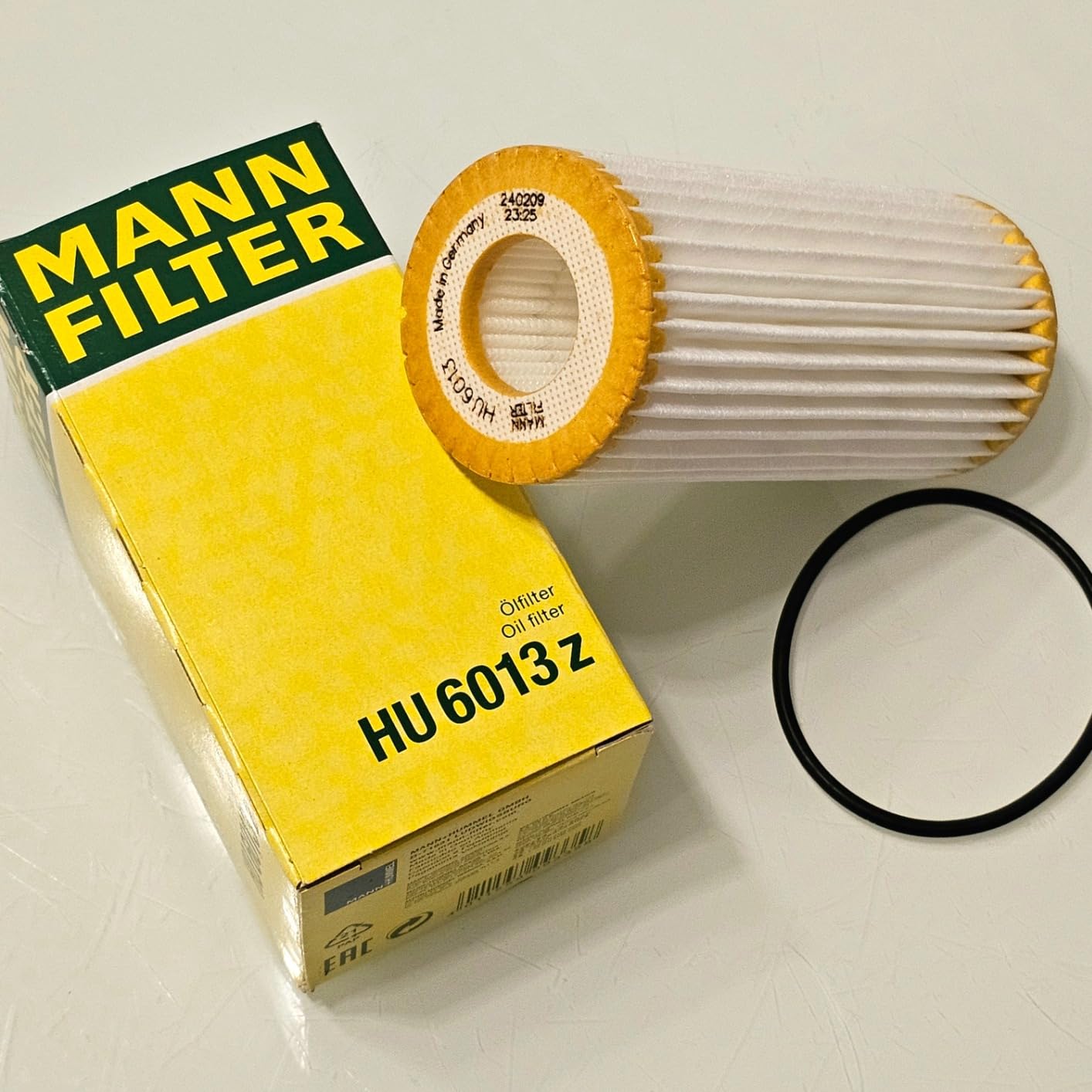 Original MANN-FILTER Oil Filter HU 6013 Z – Oil Filter Set with Gasket ...