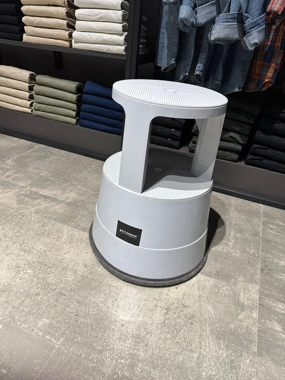 ACTIONWARE Ultimate Rolling Step Stool | Heavy-Duty Construction with ...