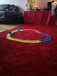 Magic Tracks 220-Piece Glow-in-the-dark Racetrack and Car Play Set ...