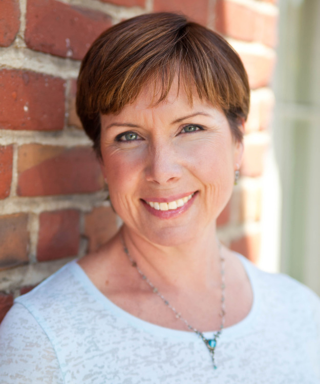 Amazon.com: Cara Hale Alter: books, biography, latest update