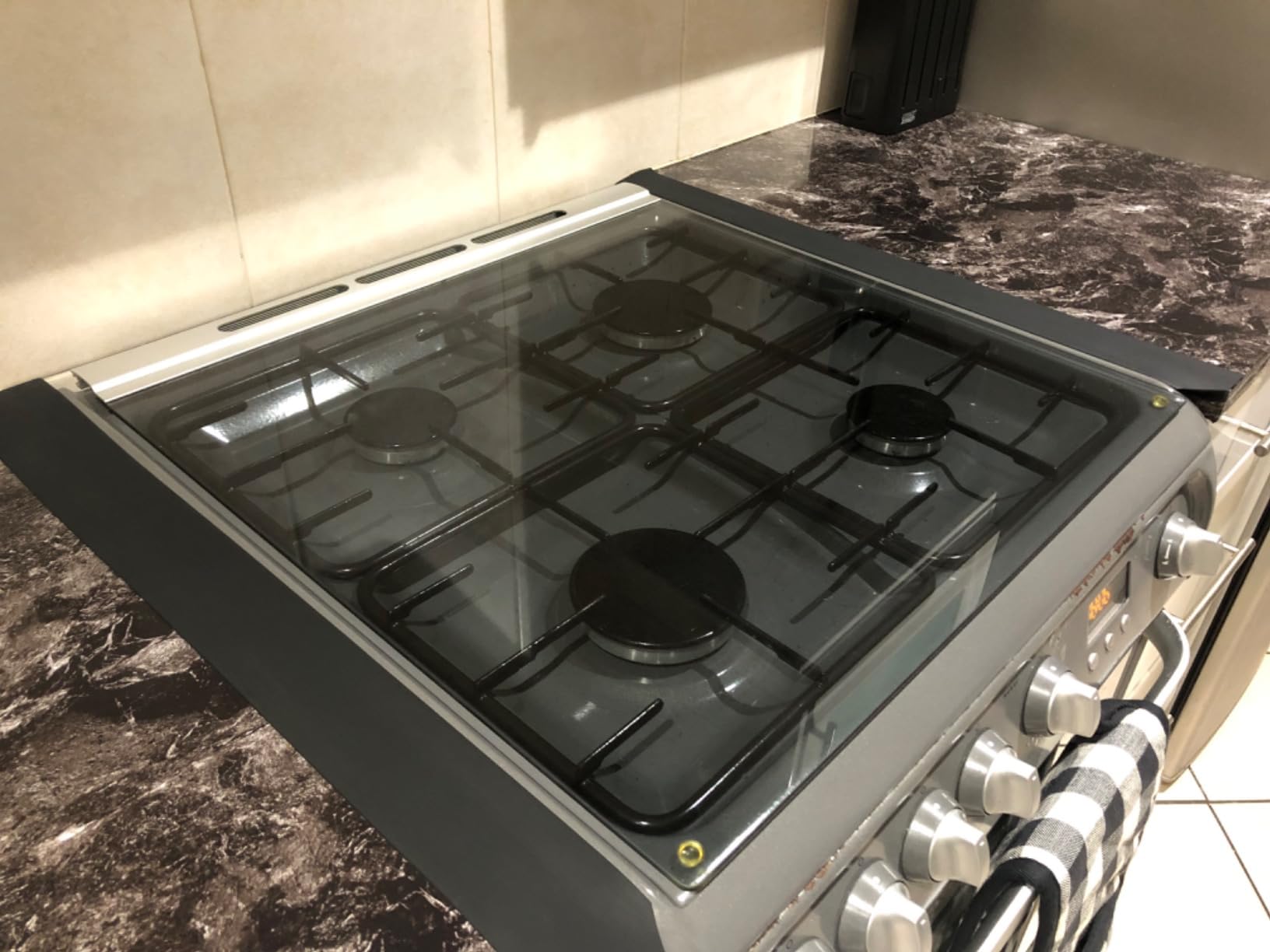 ddLUCK 2 Pack Silicone Stove Hob Counter Gap Cover, 63cm/25" Cooker Gap ...