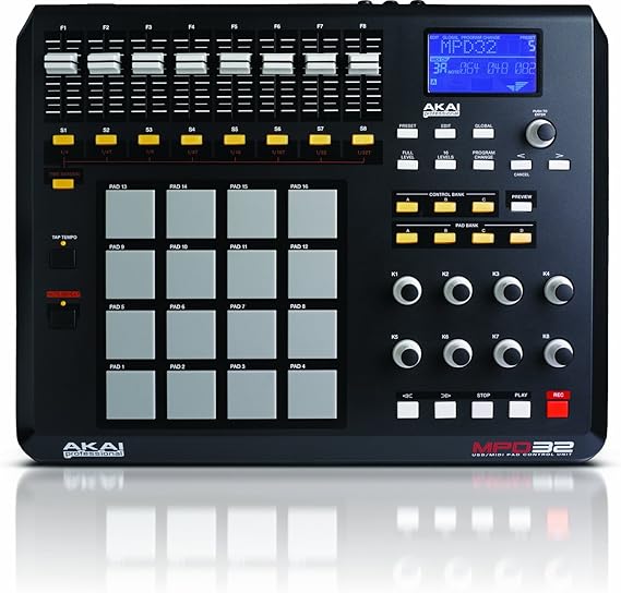 Amazon.com: Akai Professional MPD32 USB/Midi MPC Pad Controller ...