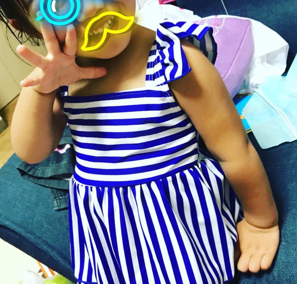 Amazon.co.jp: [HelloGO] 水着 子供 女の子 かわいい ピンク/ブルー 温泉 プール ミズギ セパレート 頭飾り付きの3点セット : ファッション