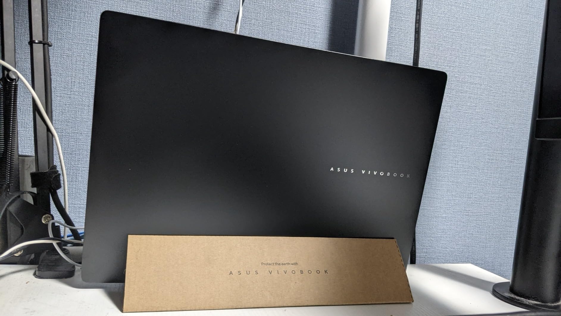 Amazon.co.jp: ASUS ノートパソコン Vivobook S14 M5406WA 14型 AMD Ryzen AI 9 HX ...