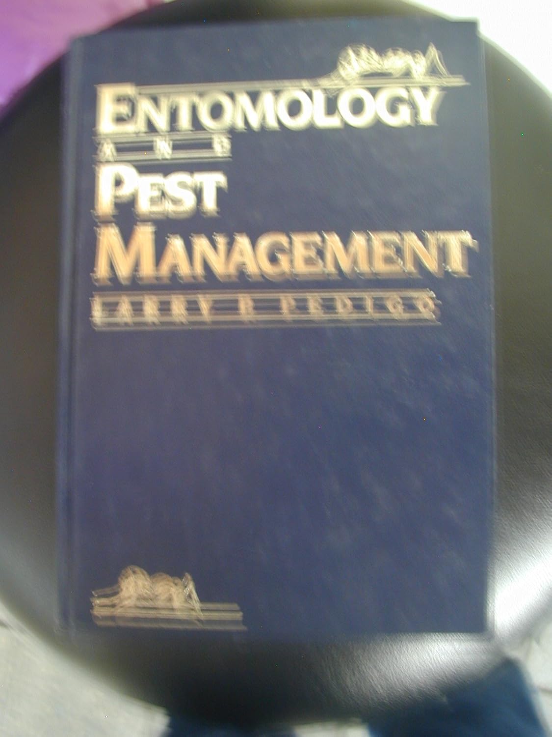 Entomology and Pest Management: Pedigo, Larry P.: 9780023933103: Amazon ...