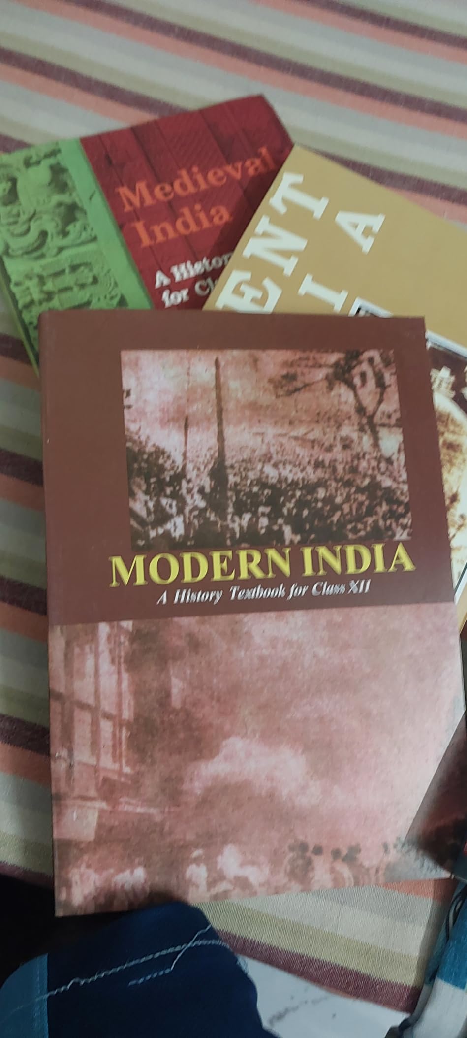 3 OLD syllabus NCERT HISTORY BOOKS (1) Ancient India- RS Sharma (Class-11) (2) Medieval India ...