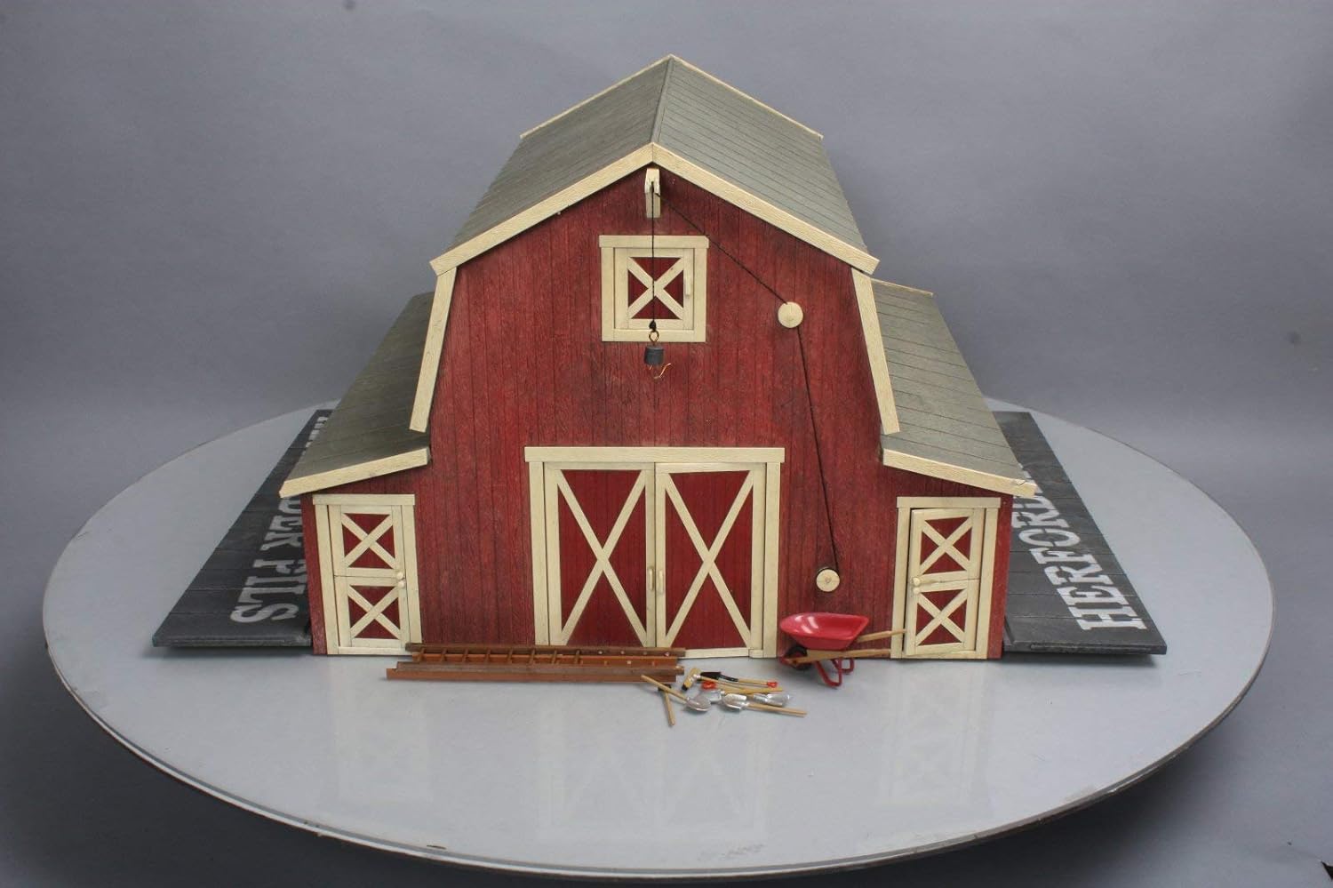 Amazon.com: Piko G Scale Model Train Buildings - American BARN - 62110 ...