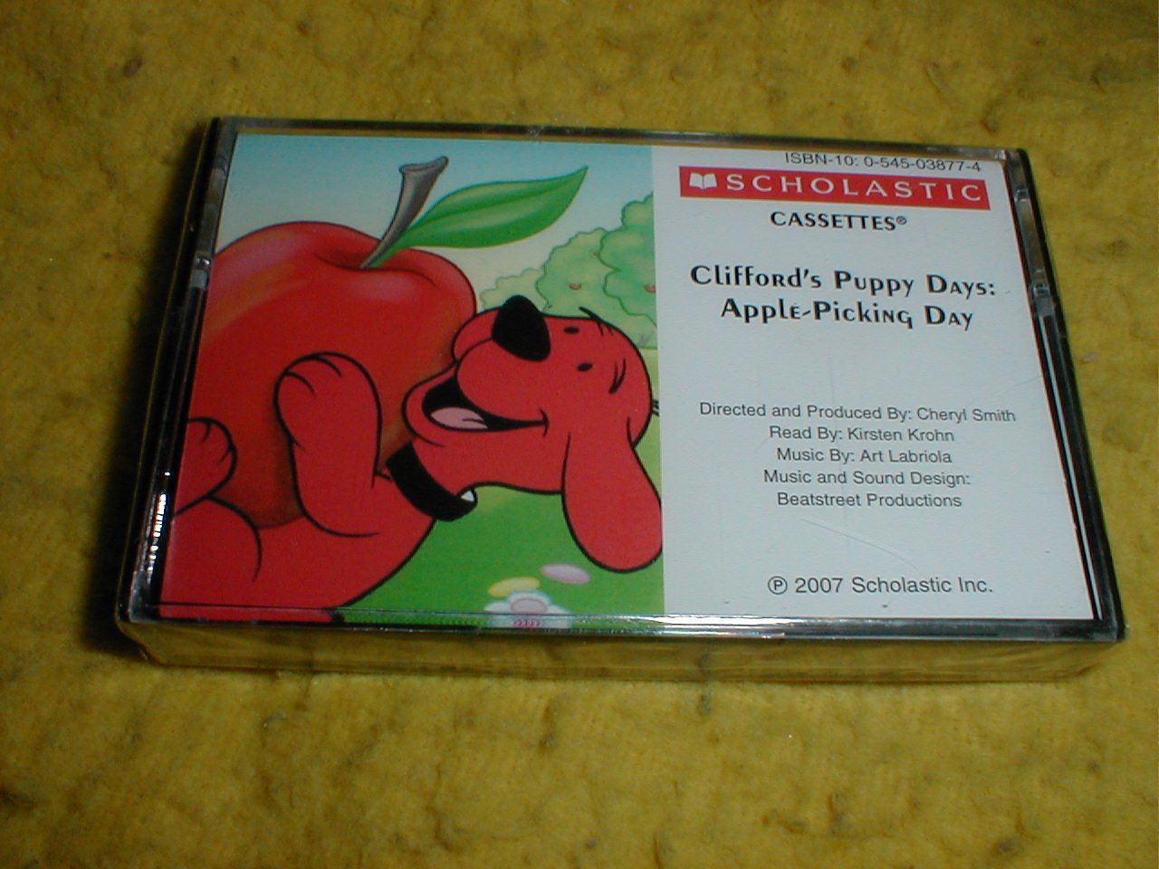 Apple Picking Day: Norman Bridwell: 9780545038775: Amazon.com: Books